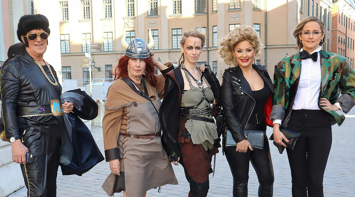 Se prins Carl Philips svärfar – utklädd till Elvis! | Svensk Dam