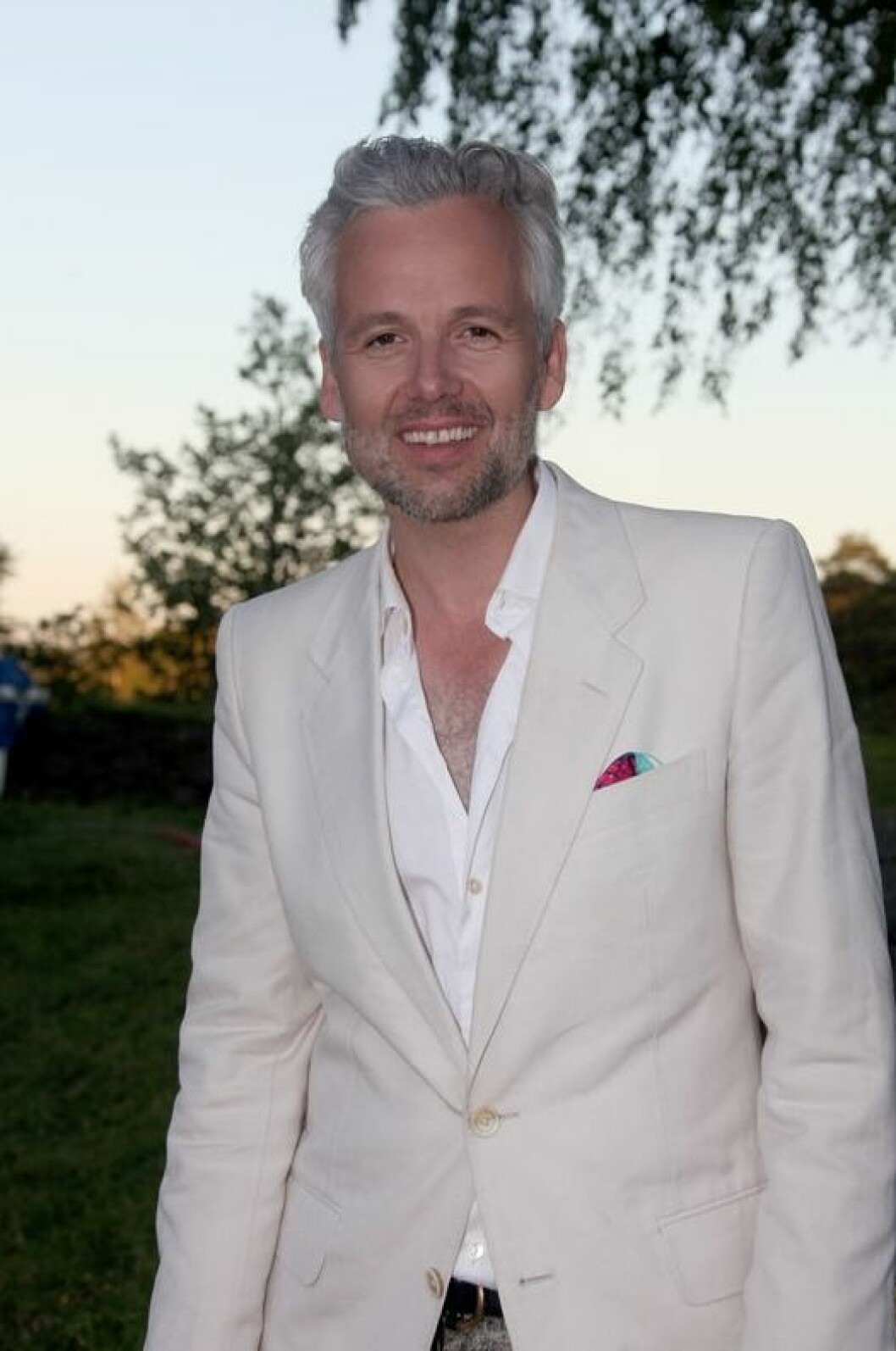 Ari Behn är tillbaka med ny bok: "Jag är sårbar" | Svensk Dam