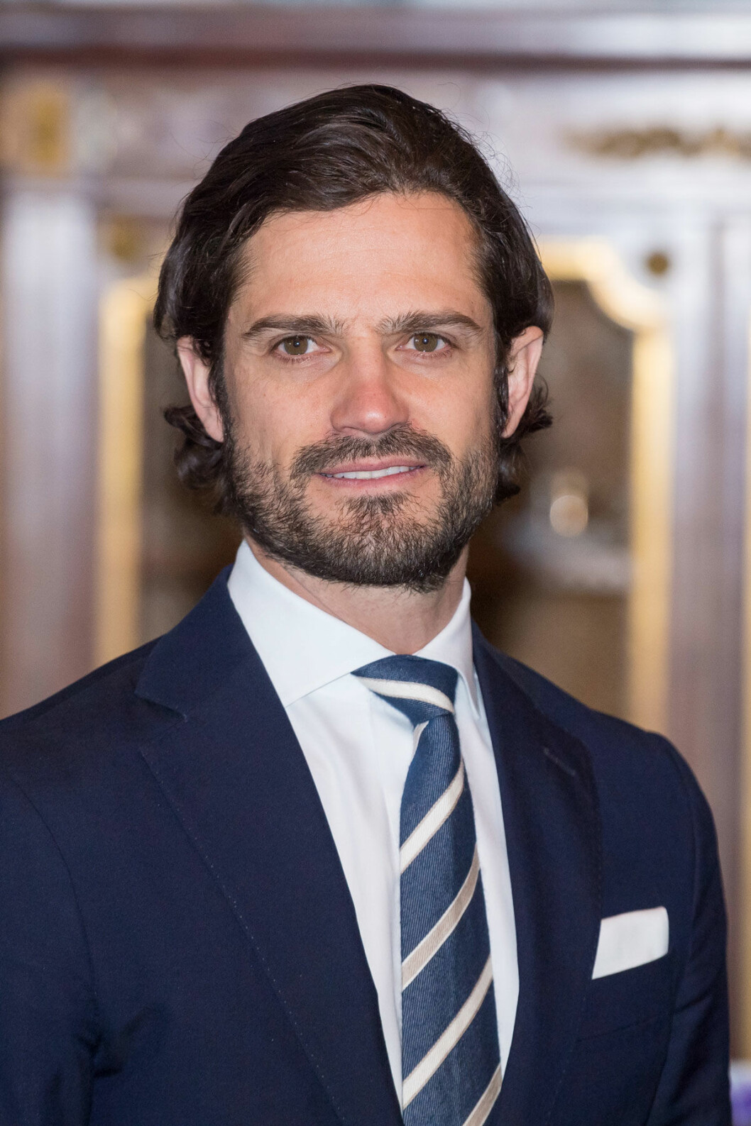 18 bilder som bevisar att Carl Philip är stiligaste prinsen – i världen ...