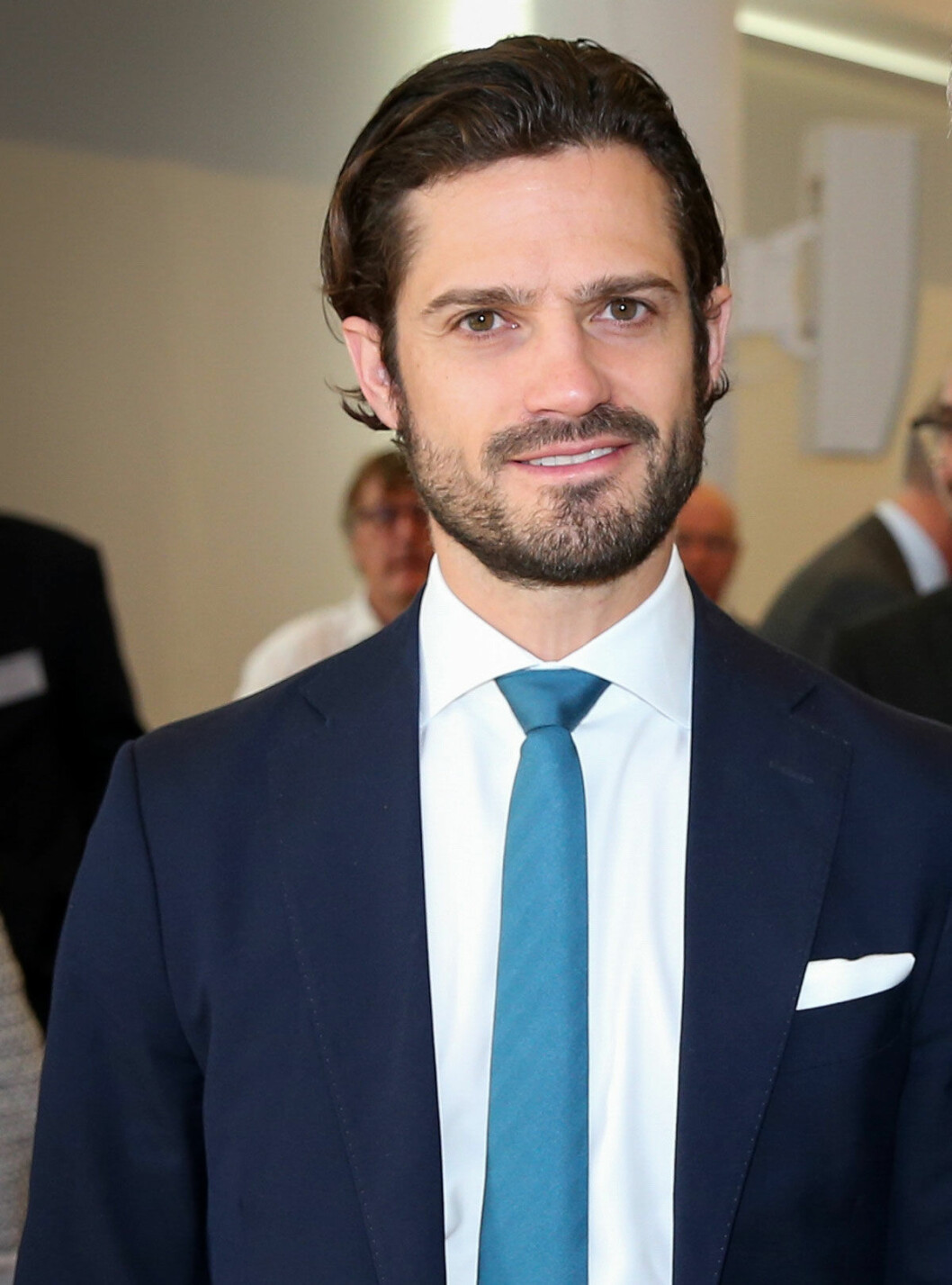 18 bilder som bevisar att Carl Philip är stiligaste prinsen – i världen ...