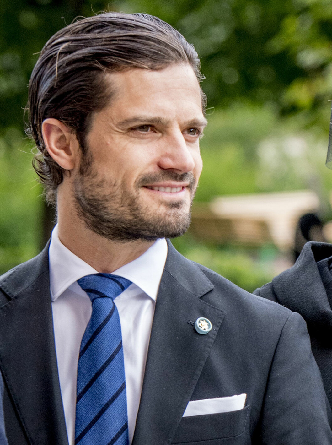 18 bilder som bevisar att Carl Philip är stiligaste prinsen – i världen ...