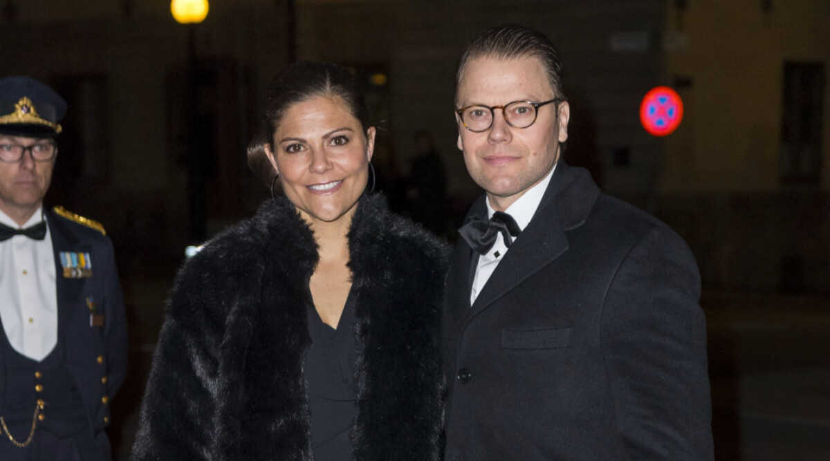Victoria och Daniel på privat fest | Svensk Damtidning
