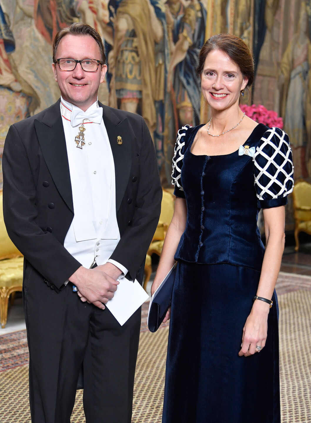 Okända kvinnan som alltid syns bakom Victoria | Svensk Dam
