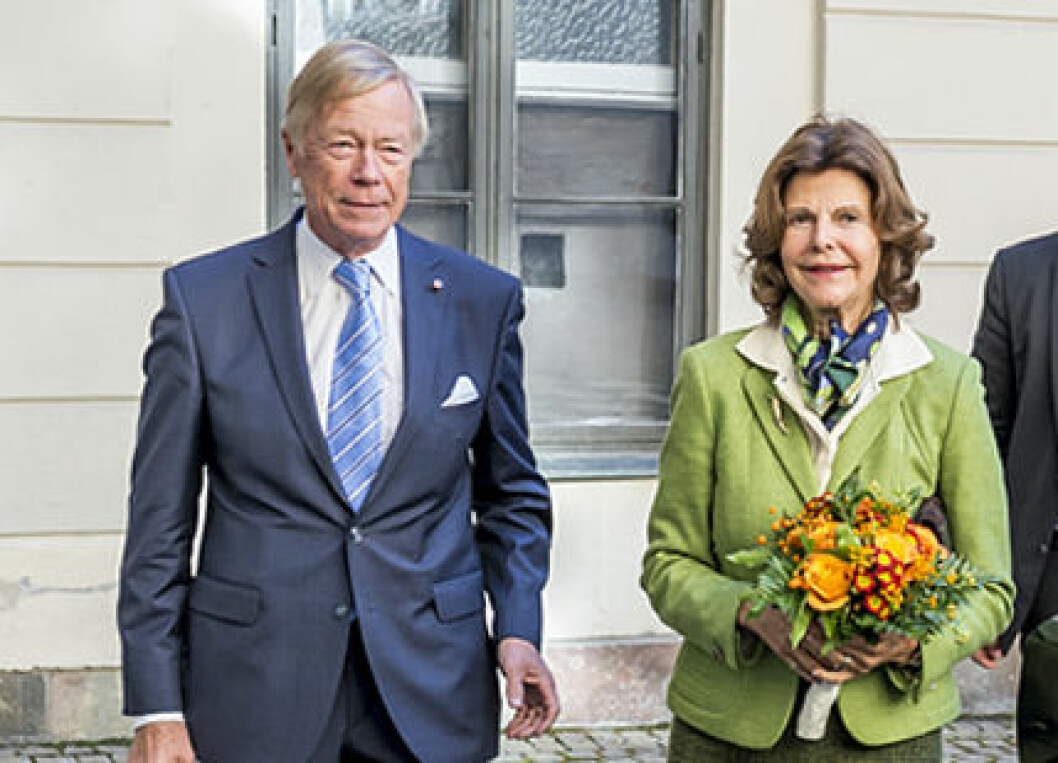 Drottning Silvia hos det hemliga sällskapet | Svensk Dam